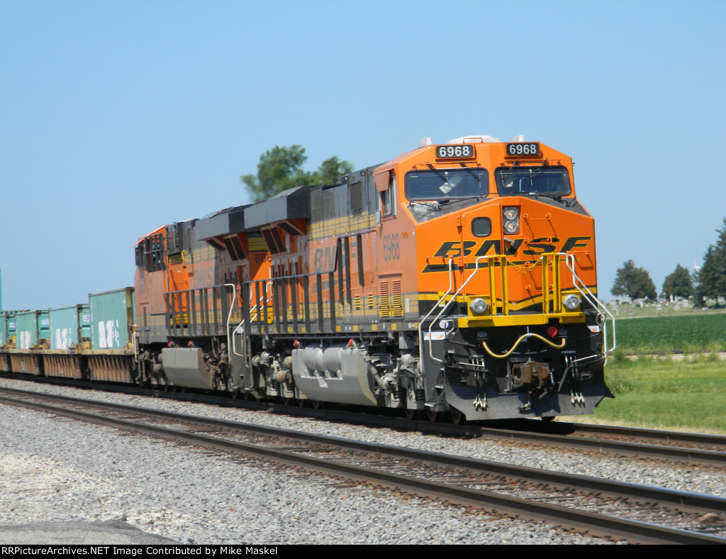 BNSF 6968